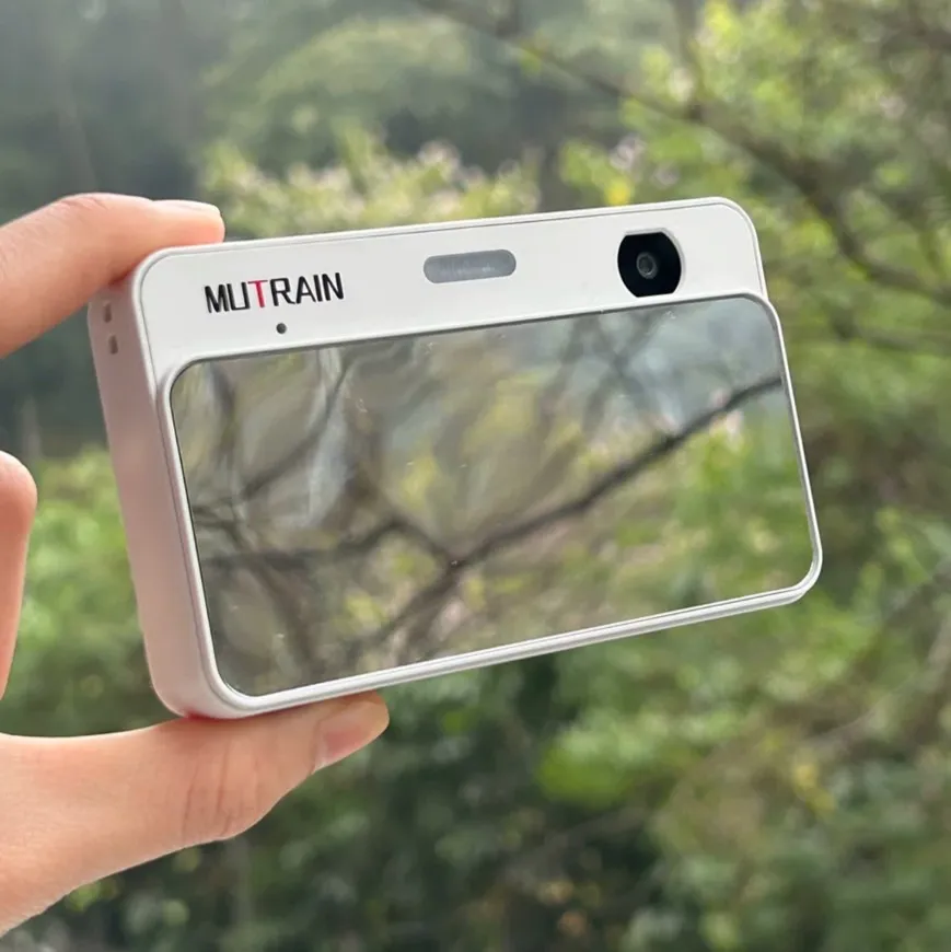 Mutrain 鏡面滑蓋CCD相機