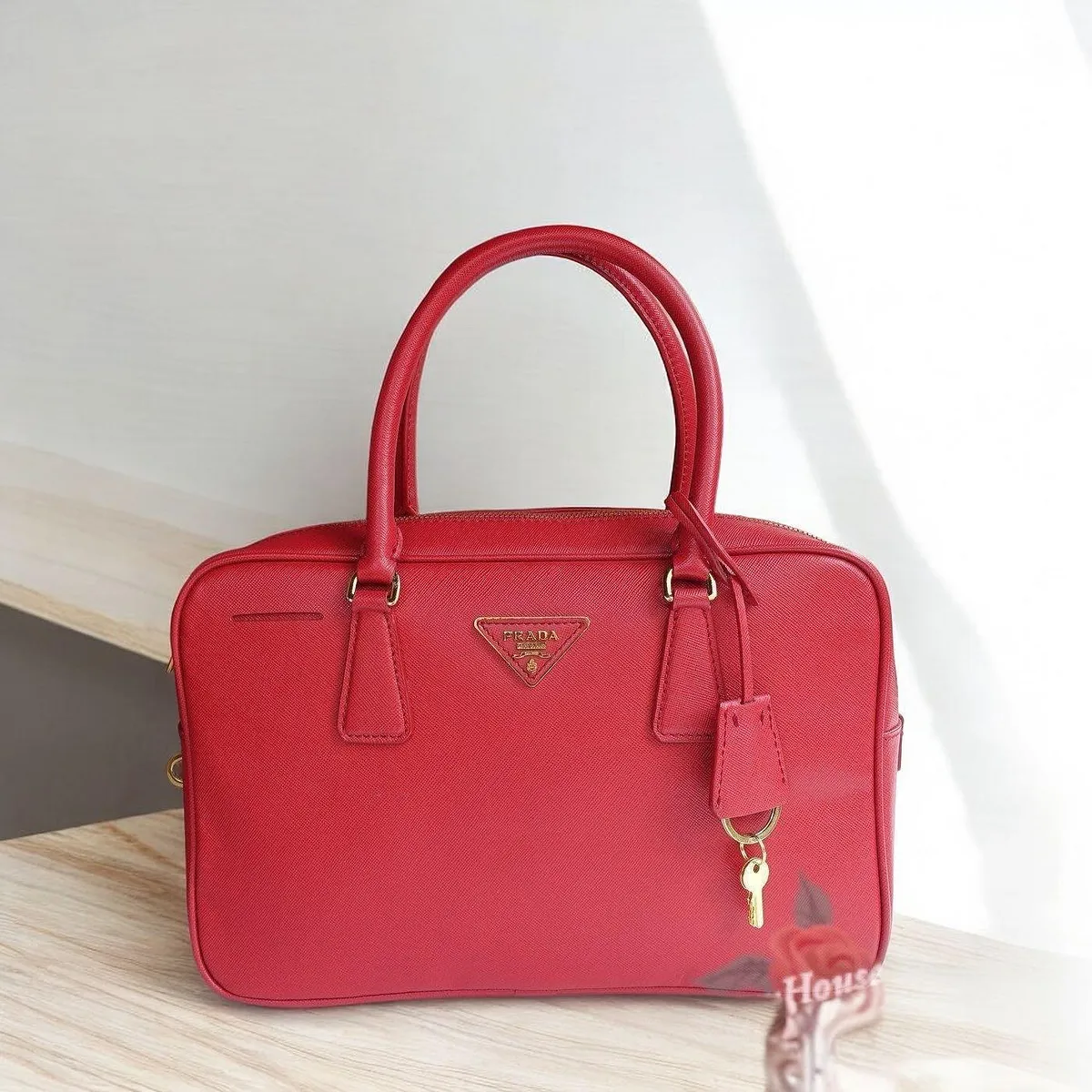 過季全新正品☆PRADA OUTLET BL0095 防刮皮 鎖頭 波士頓 手提包 紅色【現貨】