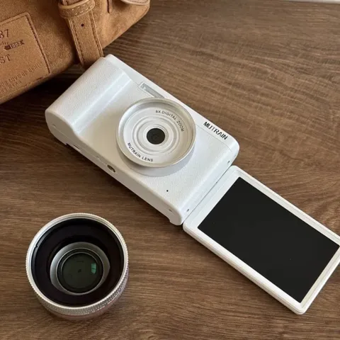 Mutrain 高清CCD 翻轉螢幕 類單眼相機